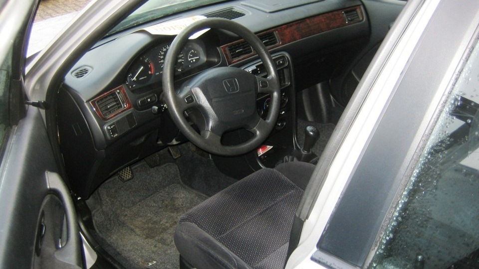 Honda Civic Fastback VI 1.6 (125 Hp)